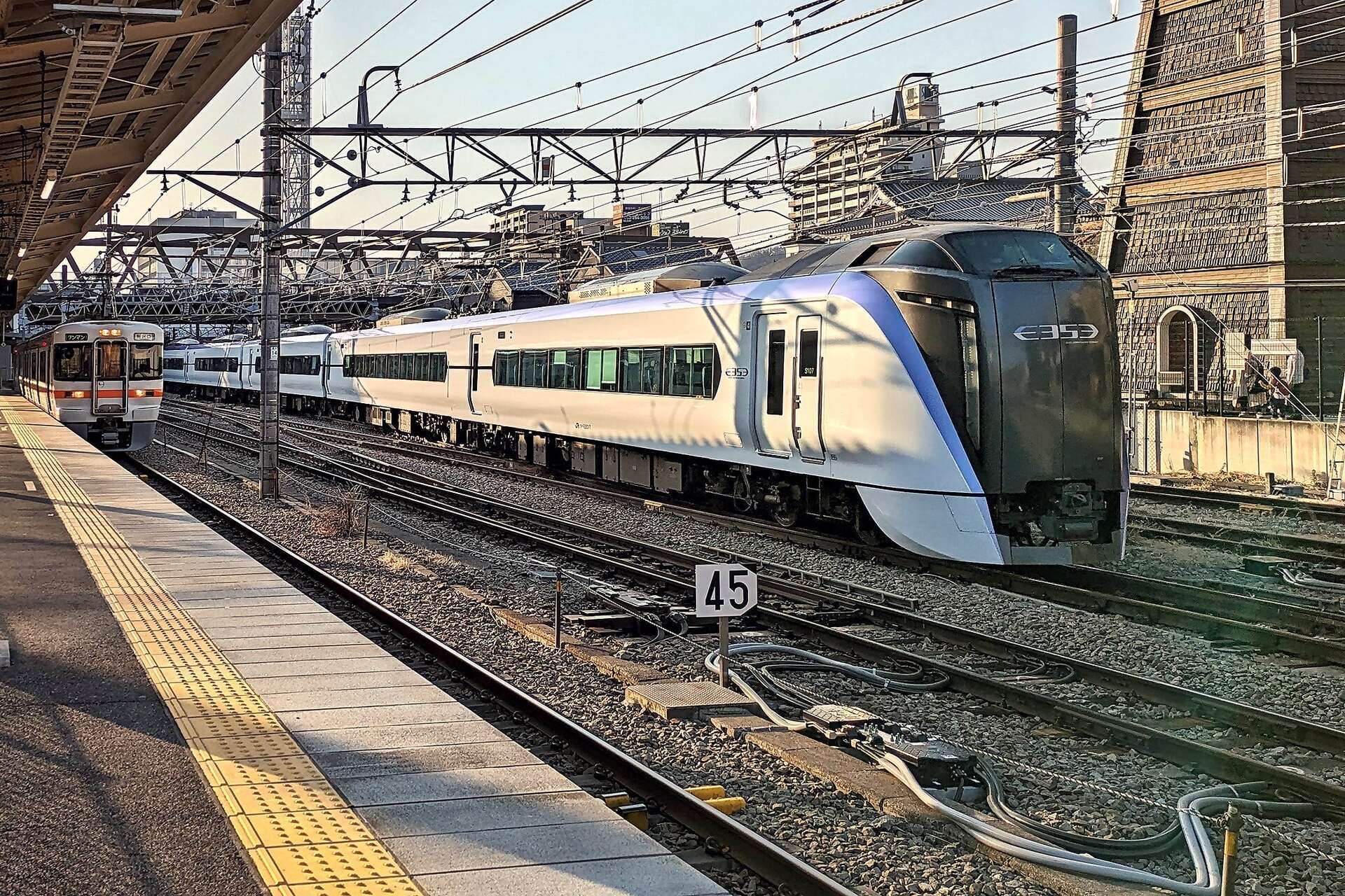 JR東日本 E353系 あずさ : konomaのおもちゃ箱